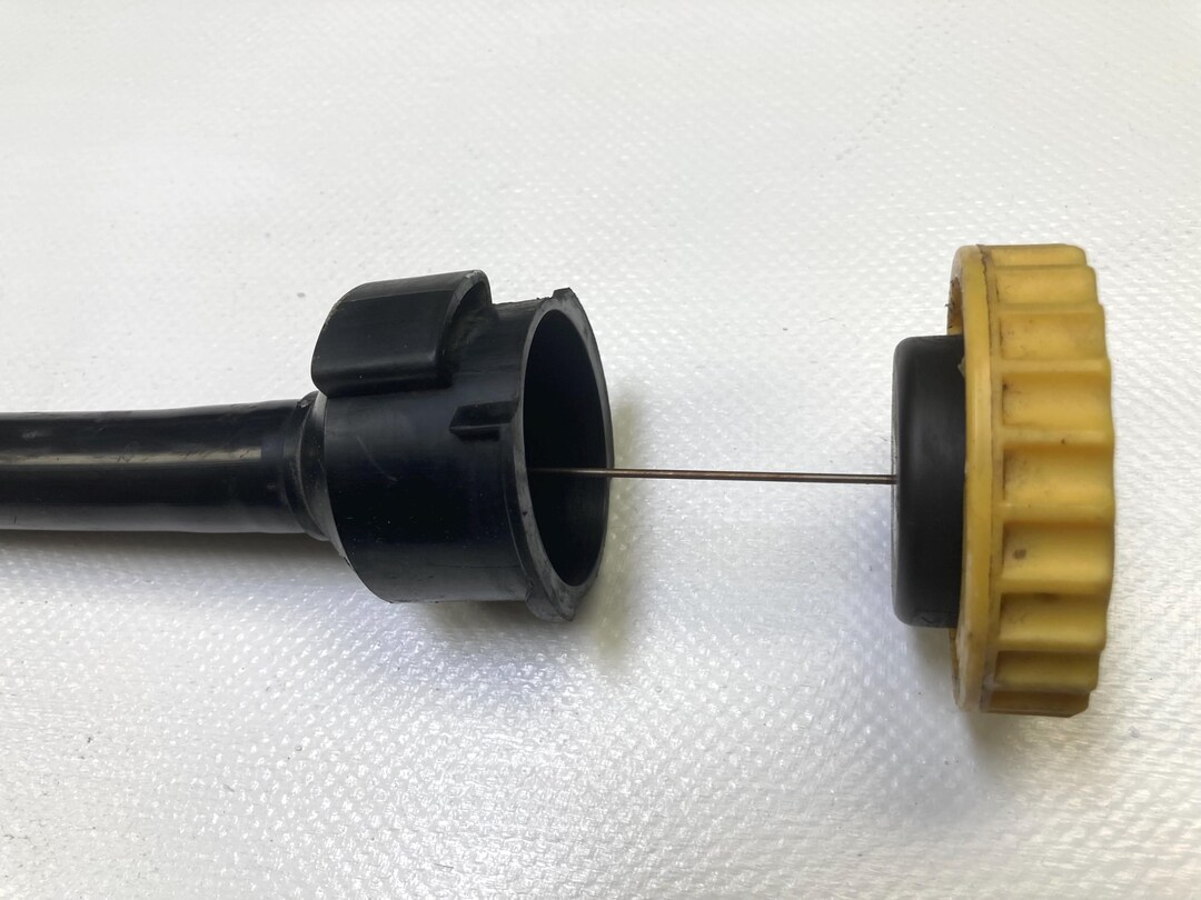 1994-1998 Saab 900 NG Oil Level Tube 32000402 9138074 Dipstick 9170671 ...
