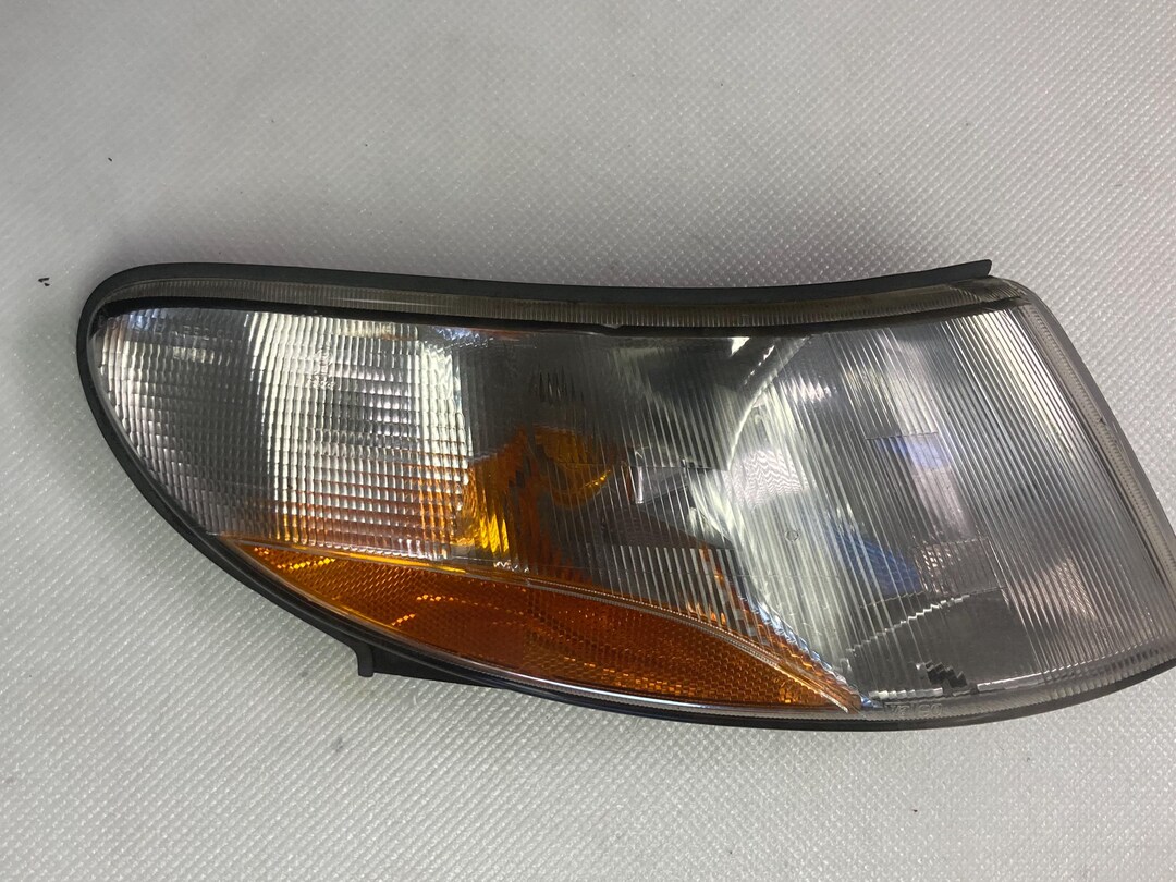 Saab 900 NG Direction Indicator RH 4373981 - Etsy