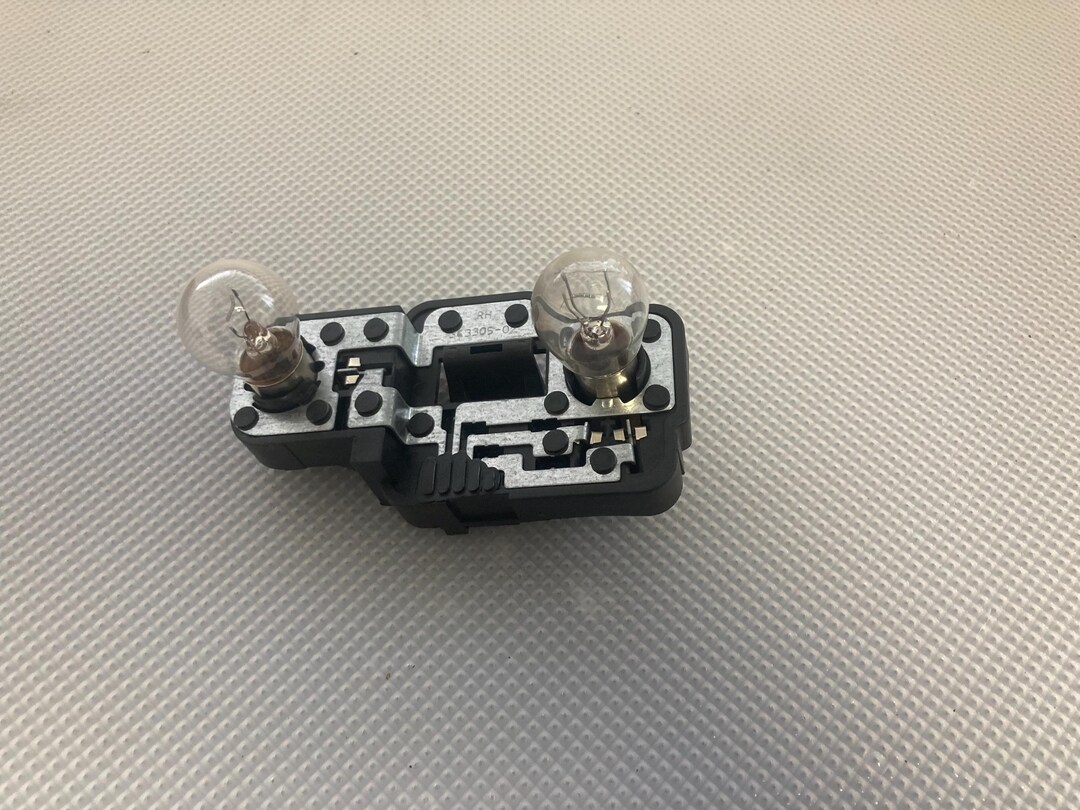 Saab 9 5 Tail Light Bulb Socket RH 12760308 - Etsy