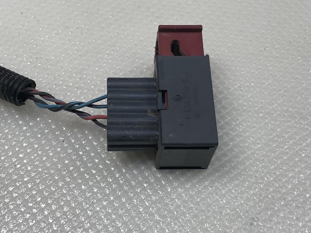 Saab Electrical Connector 4114021 AMP 962353 - Etsy