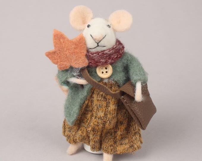 Handmade Felt Mouse - Fashionable Autumn Lady - Etsy