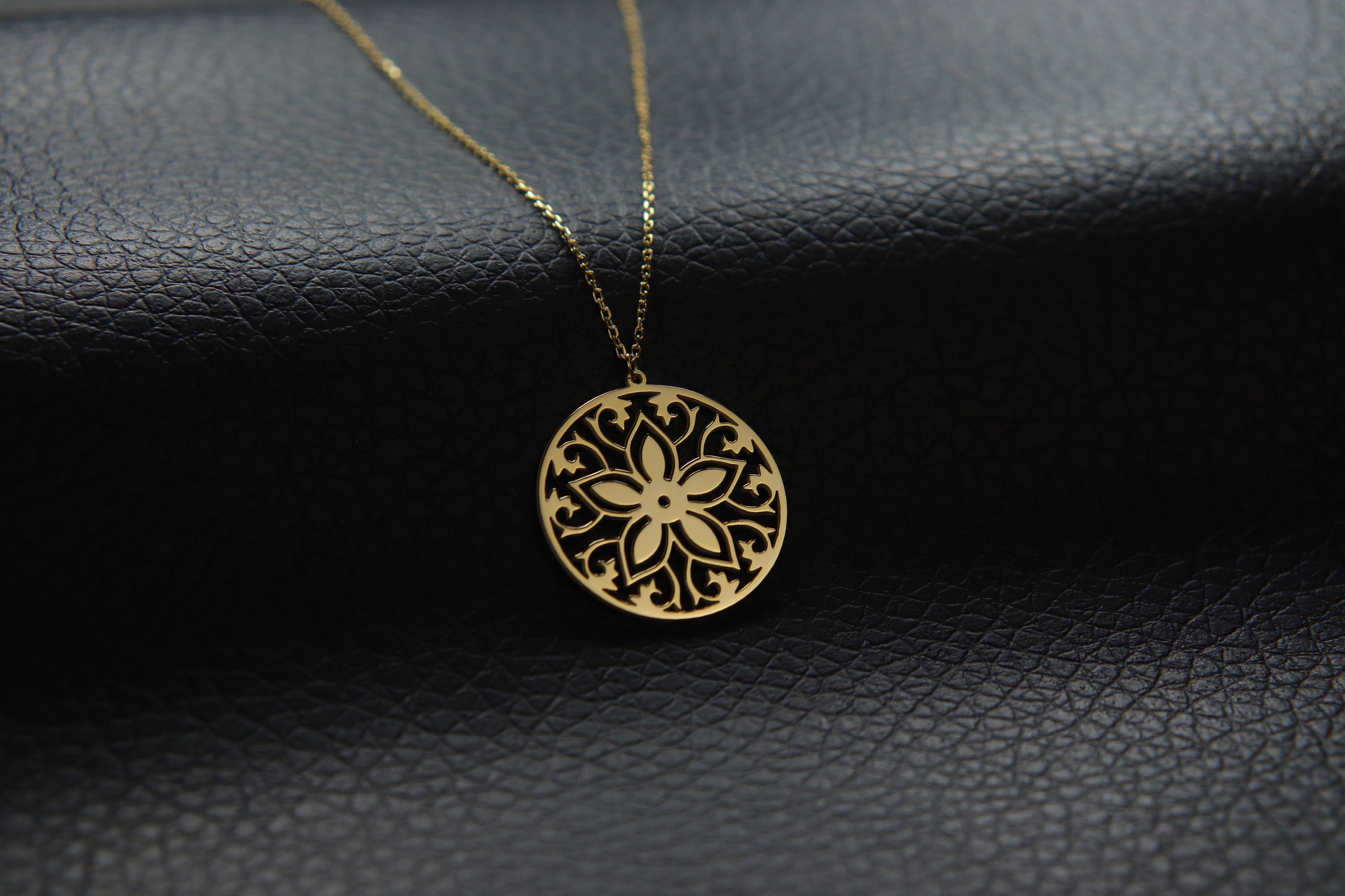 Chakra Venus Flower Necklace the Chakra Harmony Pendant Ethereal ...