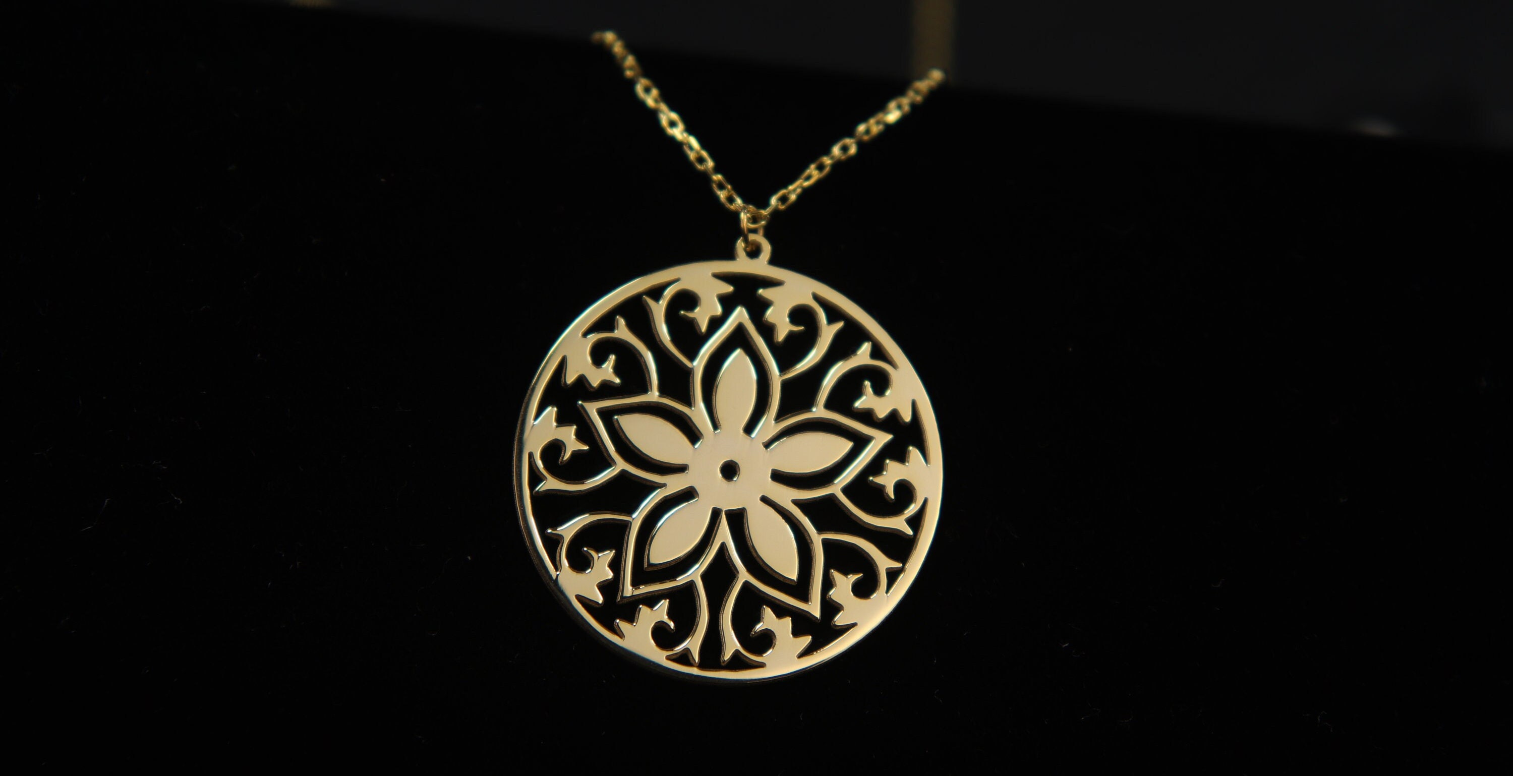 Chakra Venus Flower Necklace the Chakra Harmony Pendant Ethereal ...