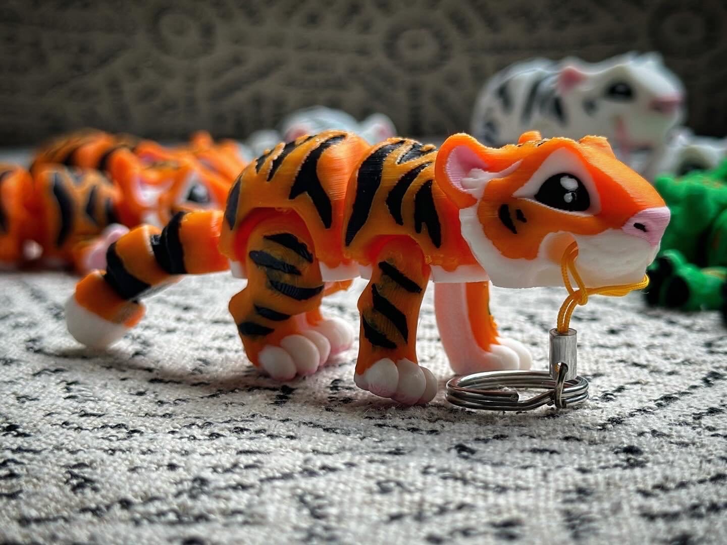 Tiger Keychains, articulated 3D Print - Etsy
