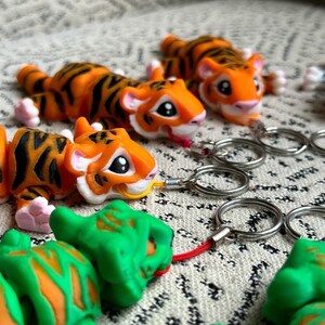 Tiger Keychains, "articulated" 3D Print - Etsy