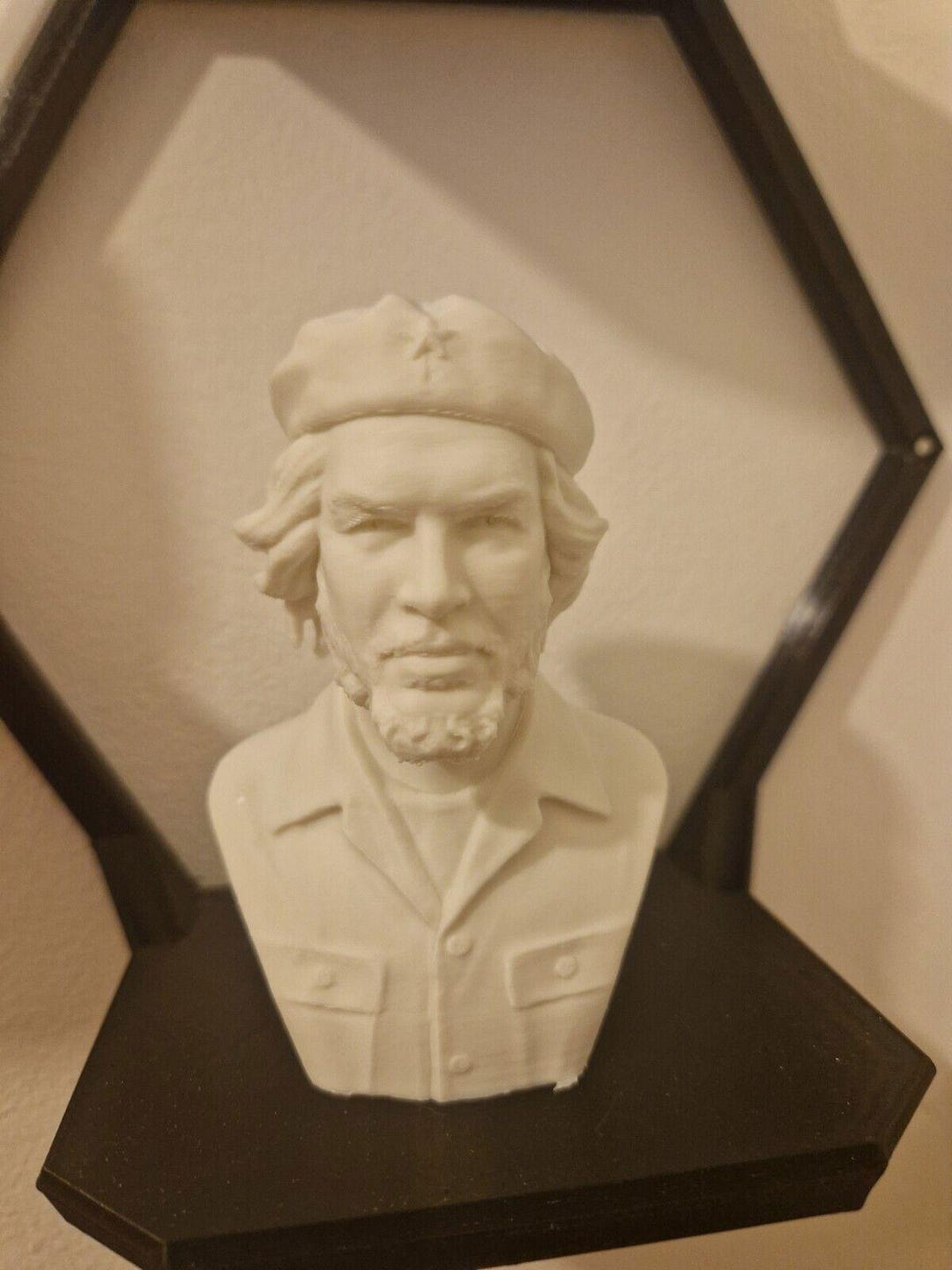 Revolutionary Icon Che Guevara Bust | Revolution Statue | Guerilla ...