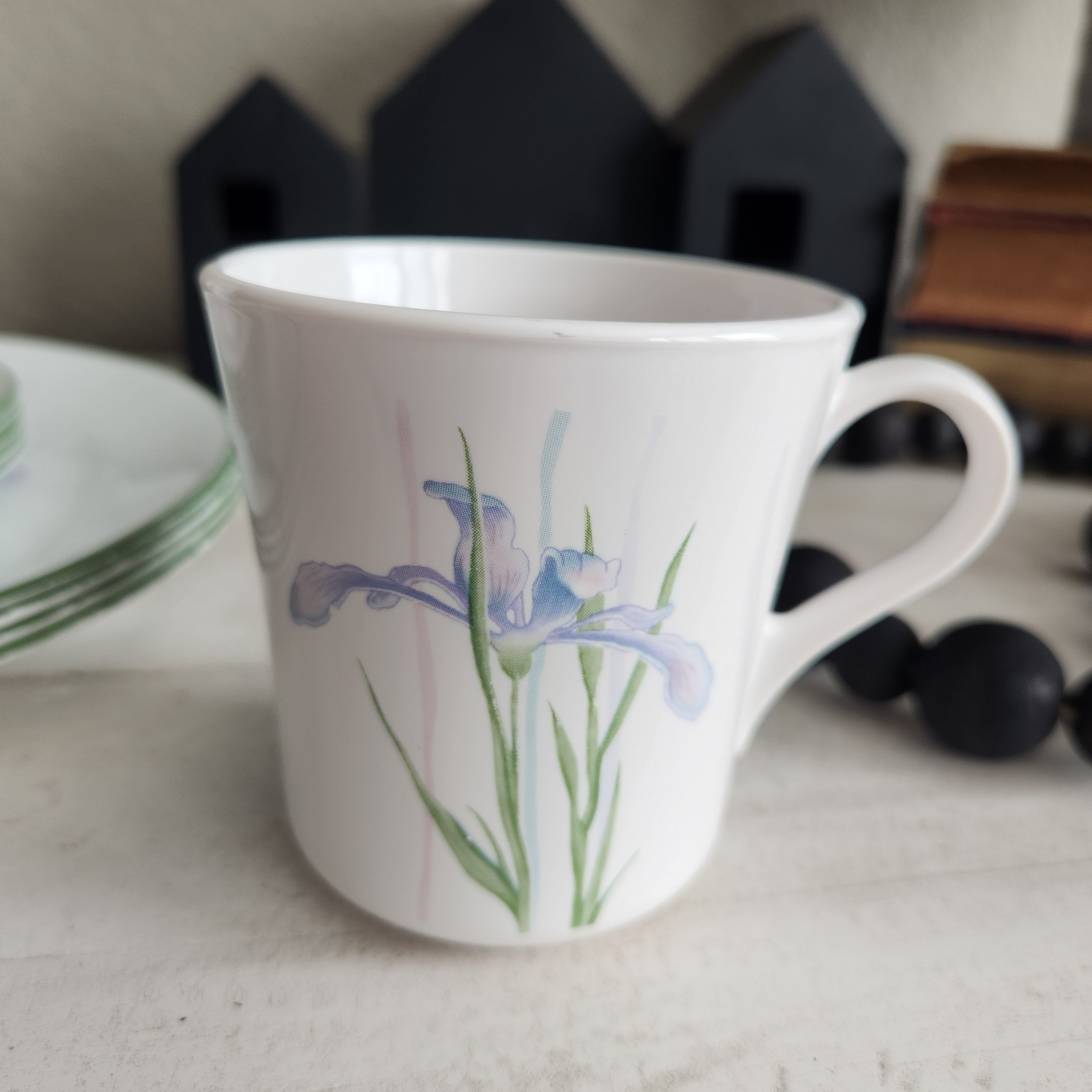 Vintage Corelle Shadow Iris 24 Piece Dinnerware Lot Dinner Plates Bowls ...