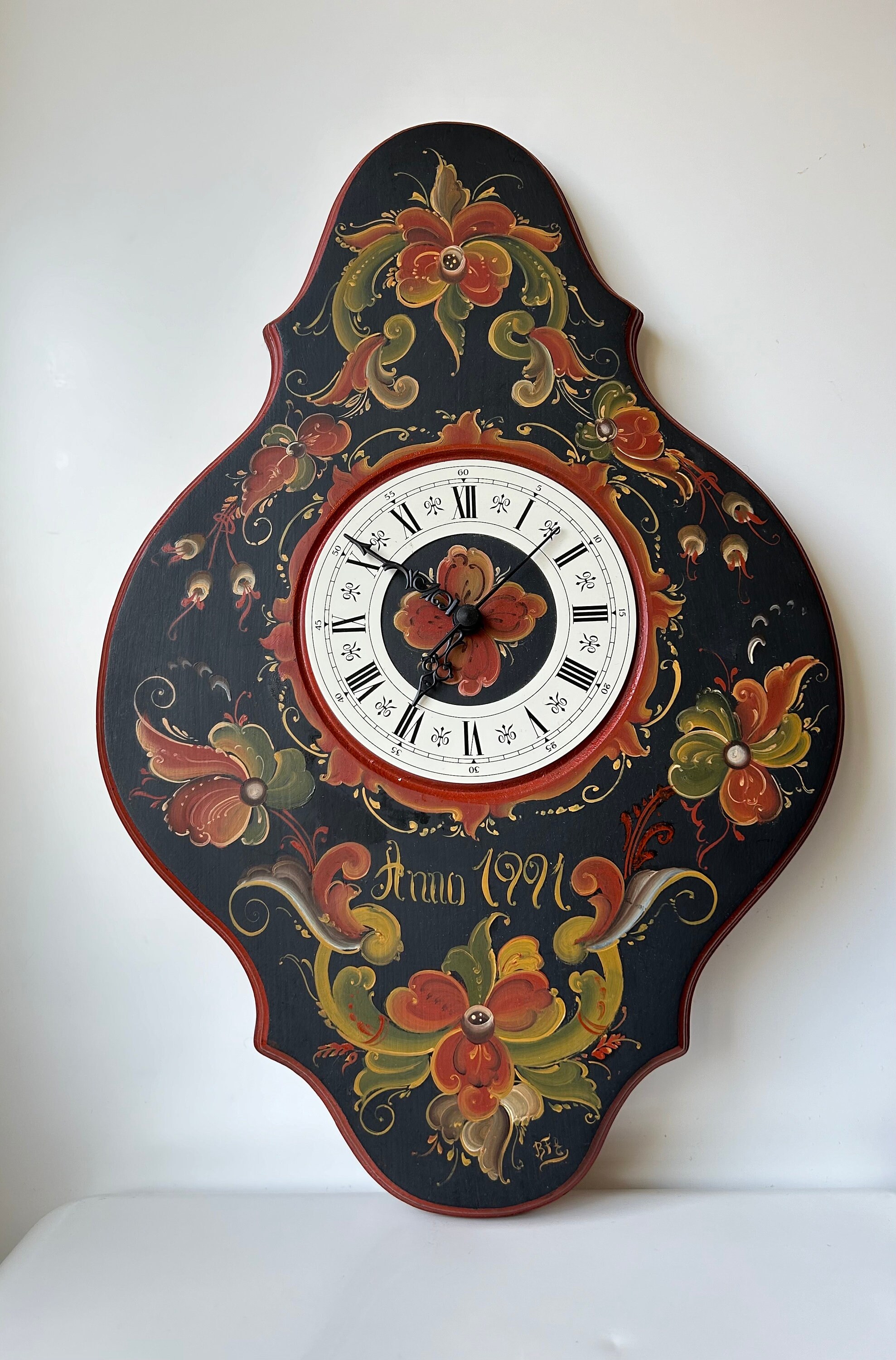 Amazing Handmade Norwegian Vintage Wall Hanging Clock With Beautiful ...