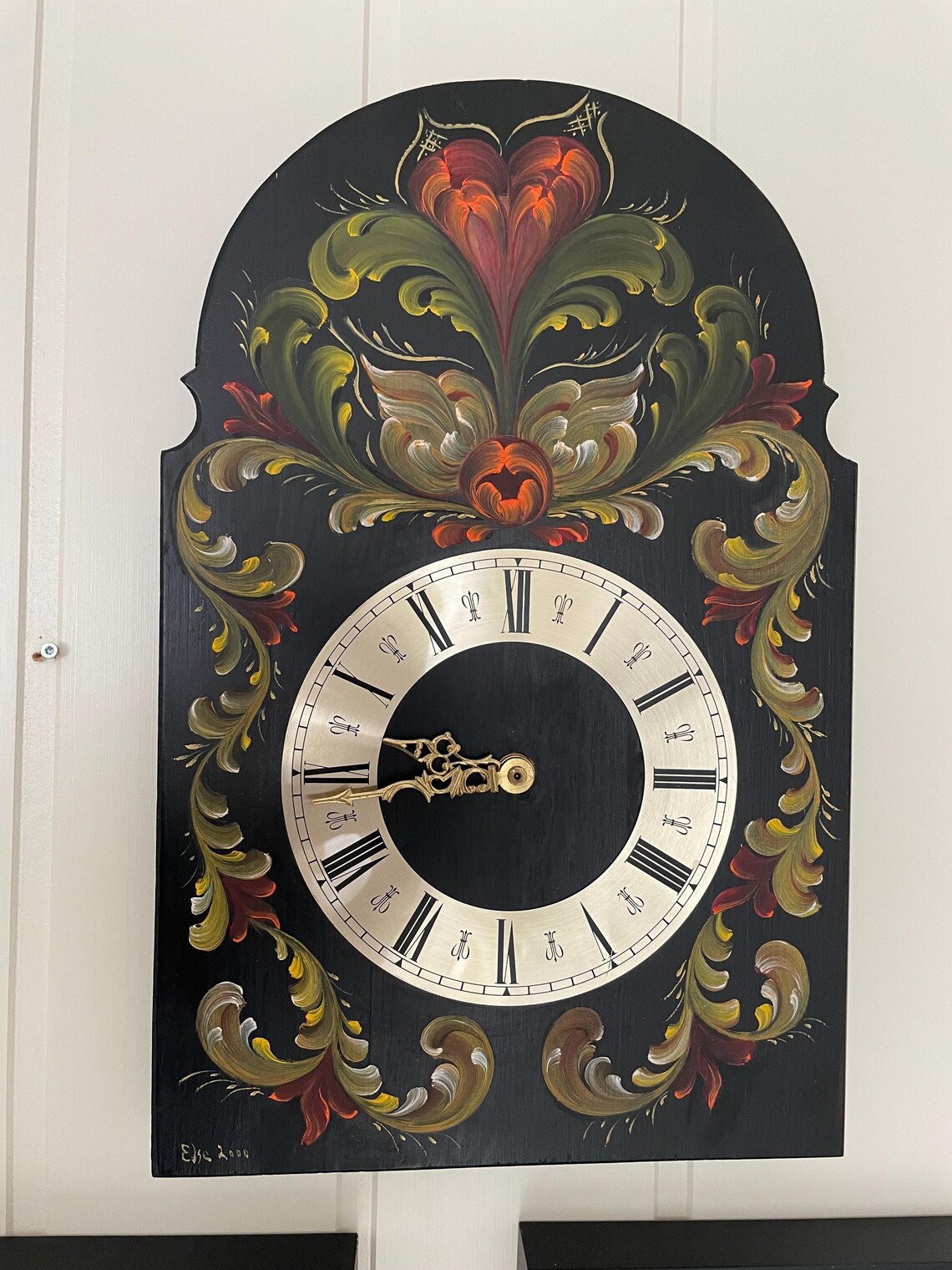 Beautiful Handmade Norwegian Vintage Wall Hanging Clock With Beautiful ...