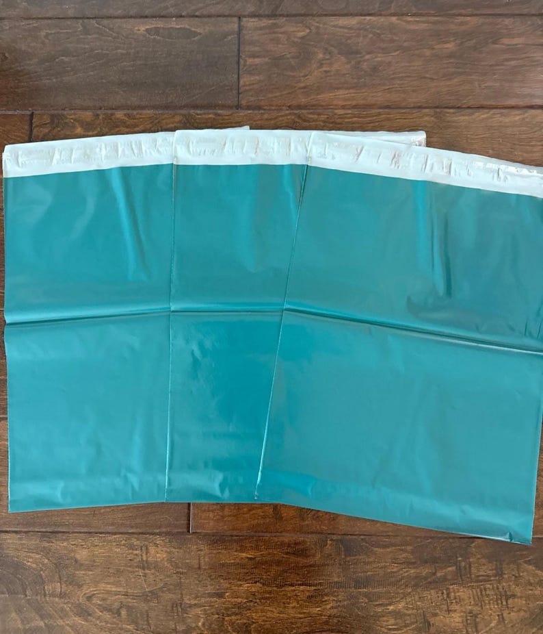 10 OR 20 Pack - 12x15.5" Beautiful Mix of 10 Colors Designer Poly ...