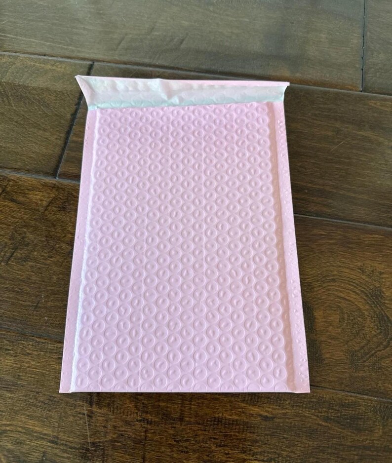 10 OR 20 Pack - 6x9" Beautiful Mix of 5 Colors Designer Bubble Mailers ...