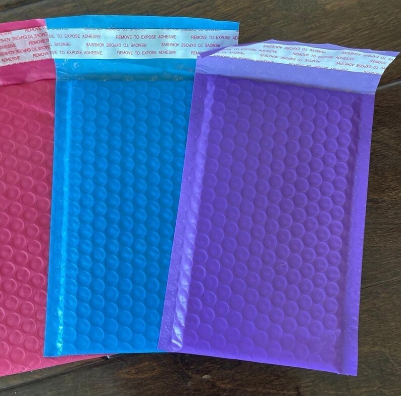 25 Pack - 4x8" Beautiful Mix Colors Designer Bubble Mailers! 5 Colors ...