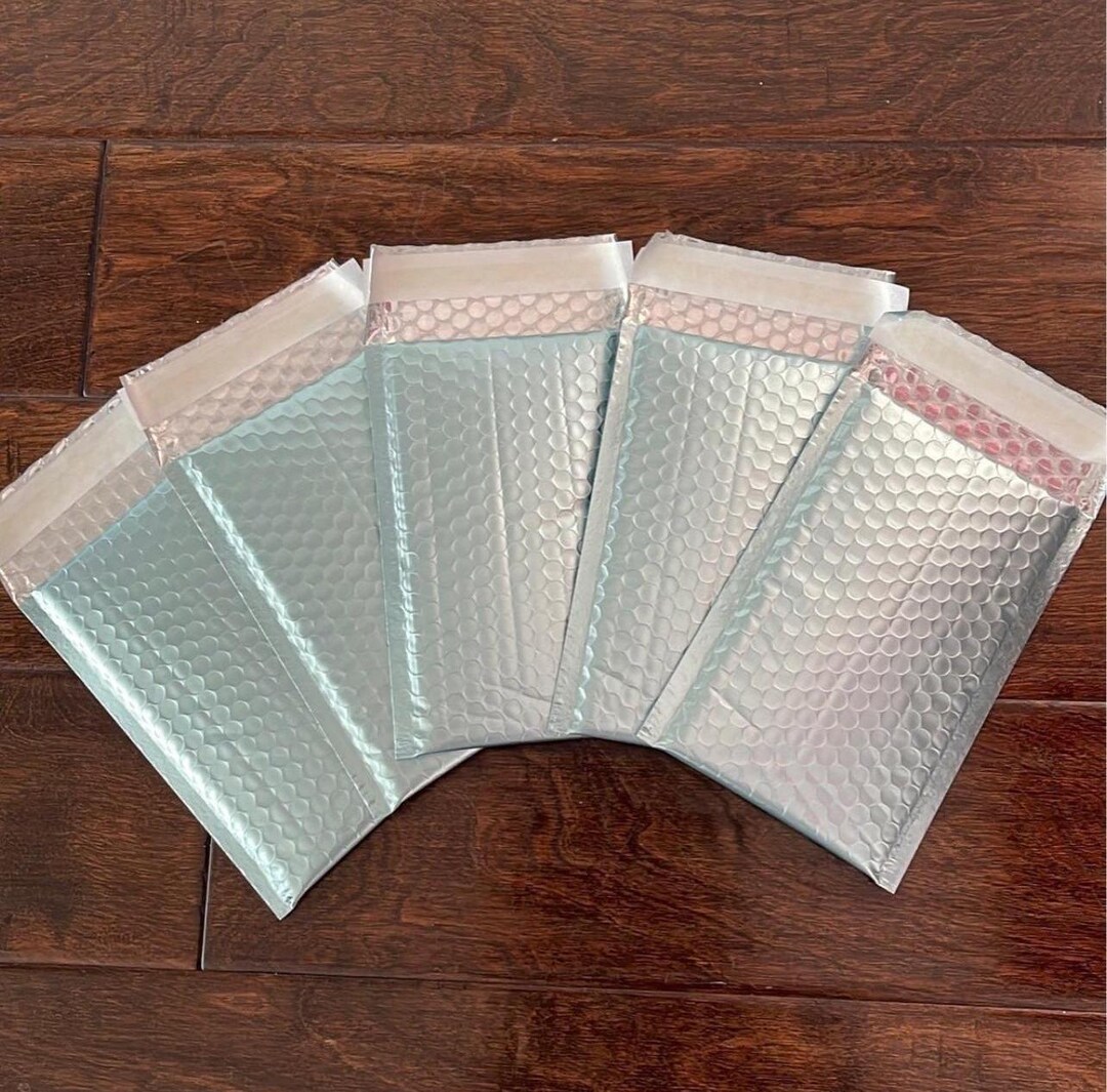 25 Pack - 4x8" Beautiful Matte Ice Blue Designer Bubble Mailers! Padded ...