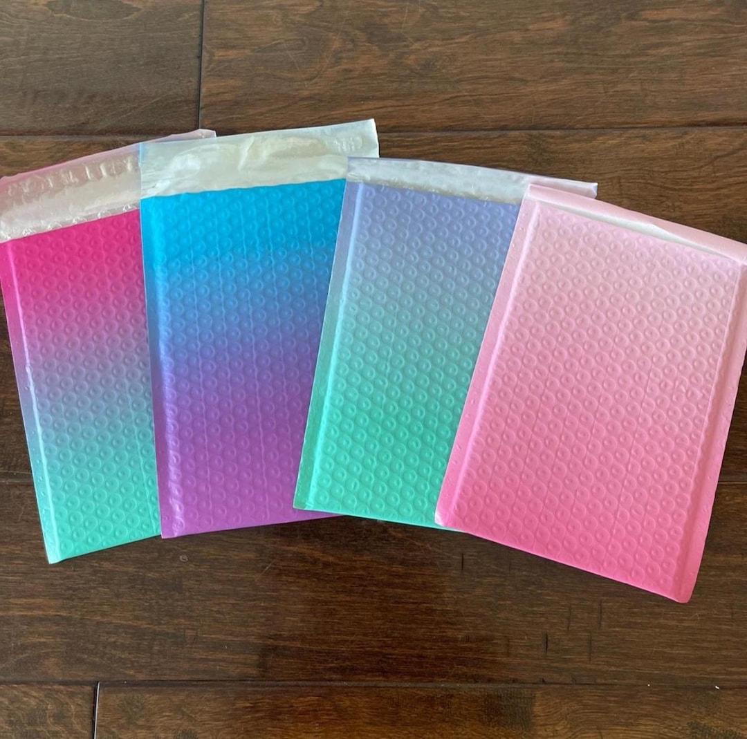 20 Pack - 6x9" Beautiful Mix of 2 Tone Colored Bubble Mailers! 4 Colors ...