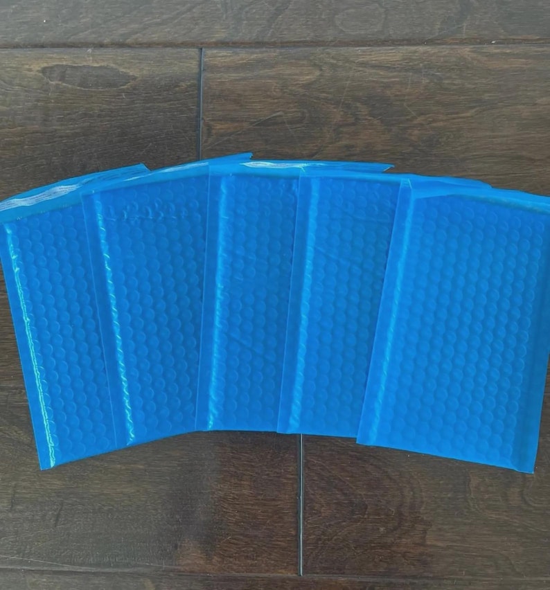 25 Pack - 4x8" Beautiful Mix Colors Designer Bubble Mailers! 5 Colors ...