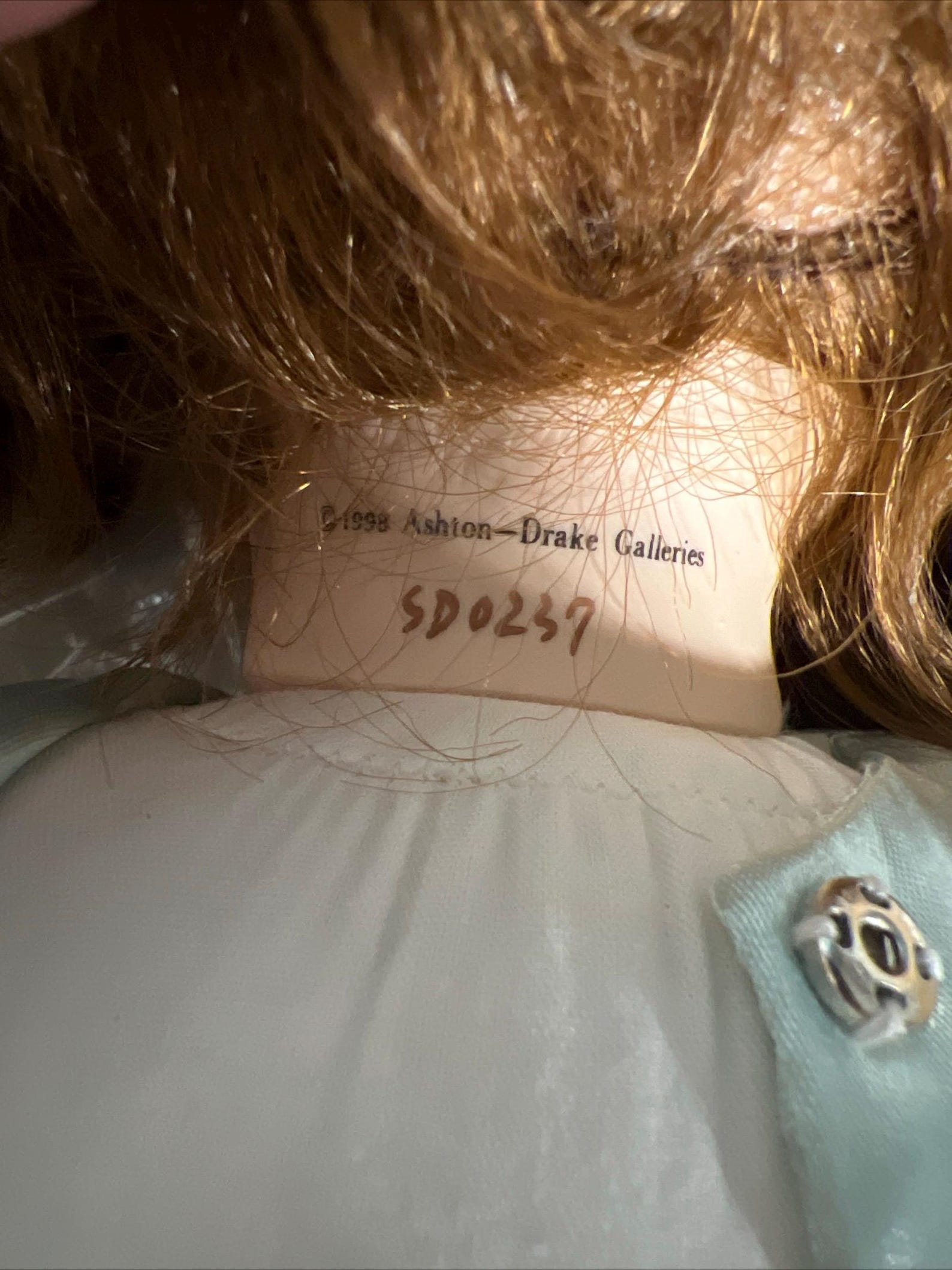 Ashton-drake 17in "cecilia" Porcelain Doll Brown Hair & Eyes NIB With ...