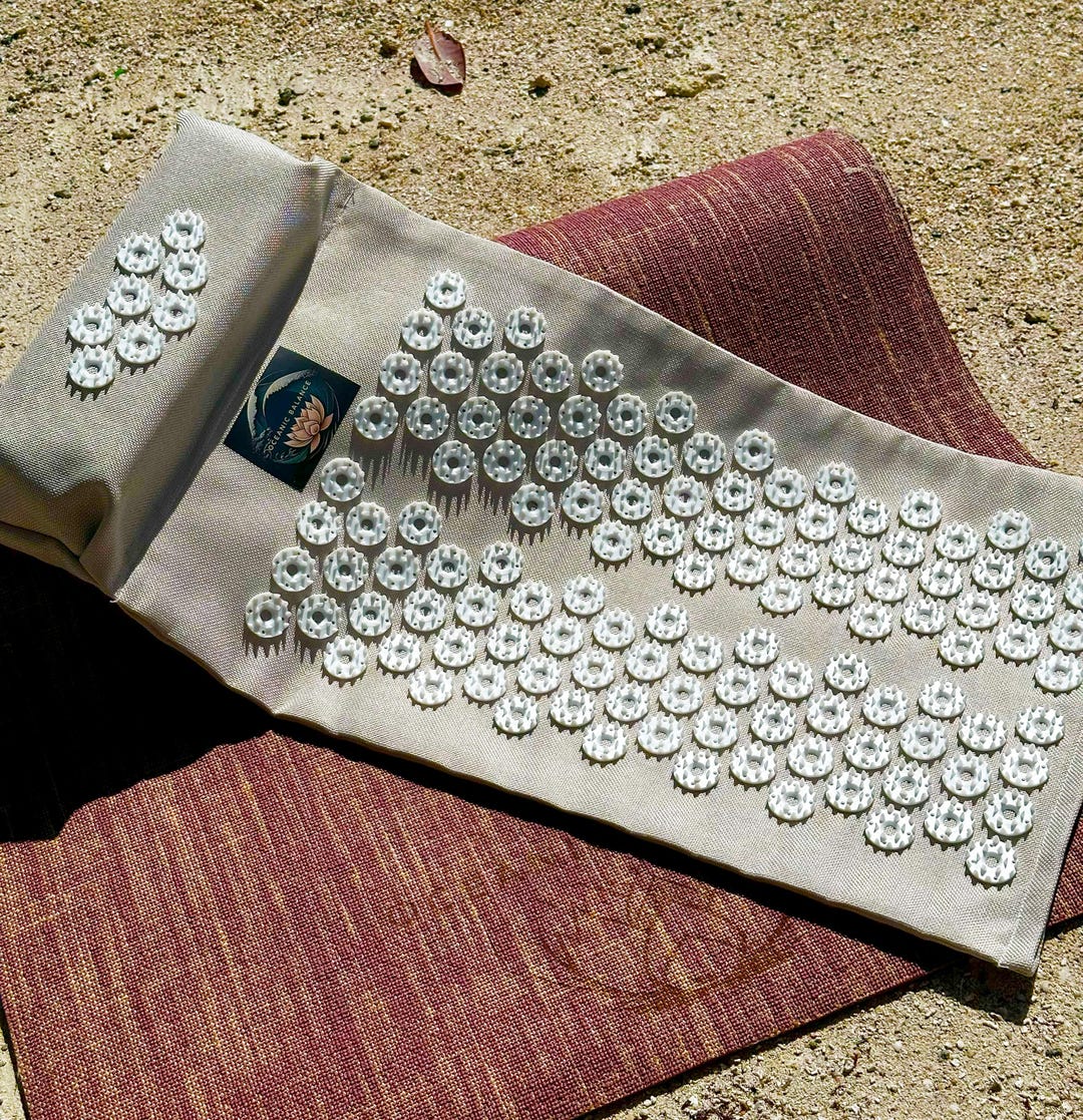 Premium Acupressure Mat, Applicator Kuznetsova and Pillow Set Made in ...