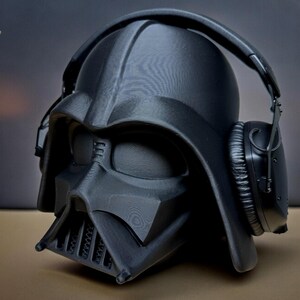 Darth Vader Headphone Stand: Star Wars Desk Accessory, PLA Filament - Etsy