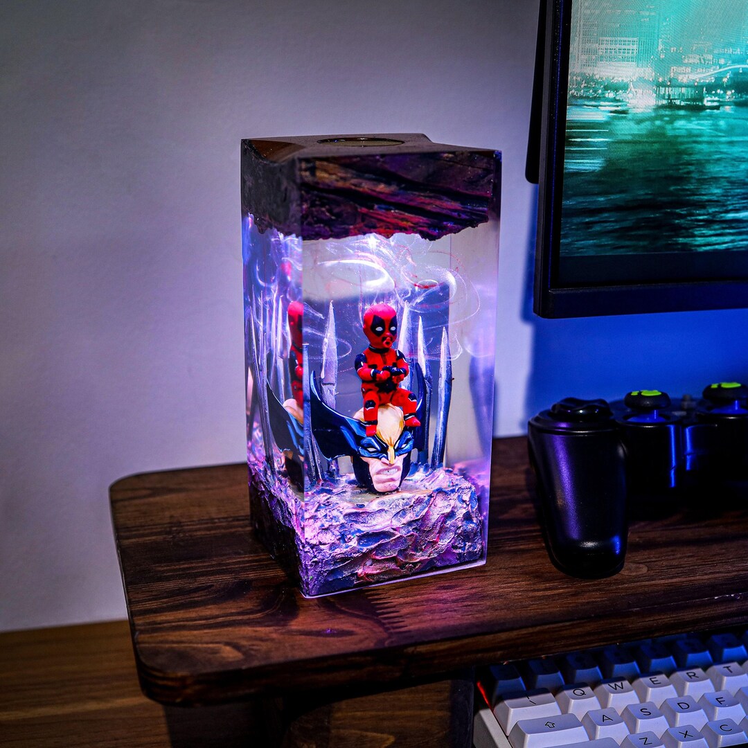 Wolverine Deadpool Funny Night Light Lamp, Deadpool Gifts Epoxy Lamp ...