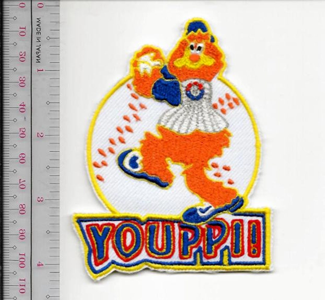 Baseball Mascots Montreal Youppi Montreal Expos Mascot Pitching a ...