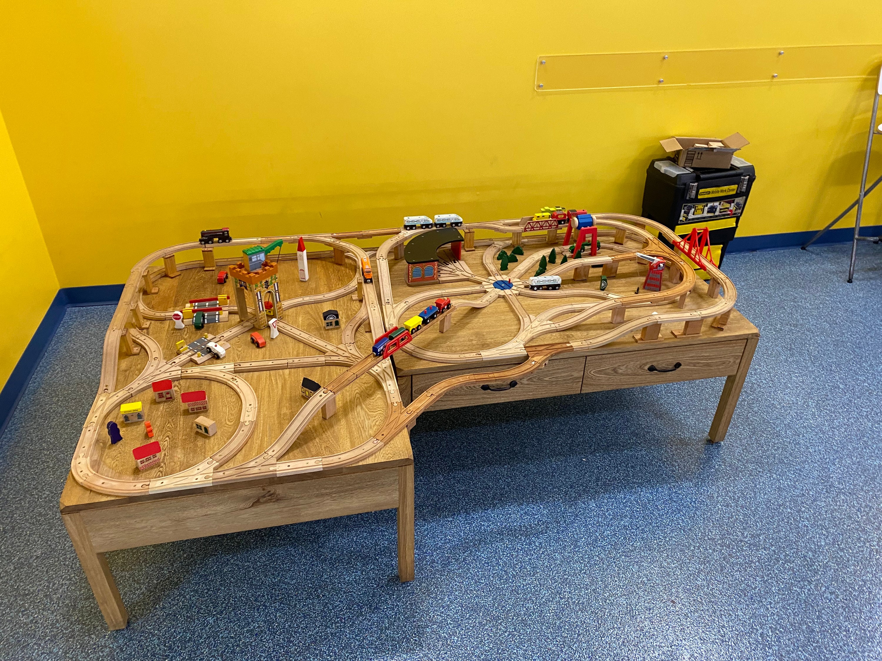 Train Table / Small Commercial Play Set - Etsy