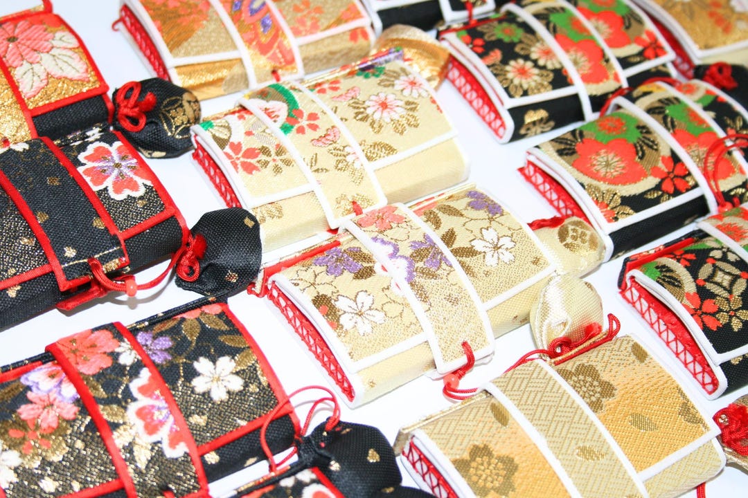 HAKOSEKO Traditional Japanese Accessory for Cultural Decoration ...