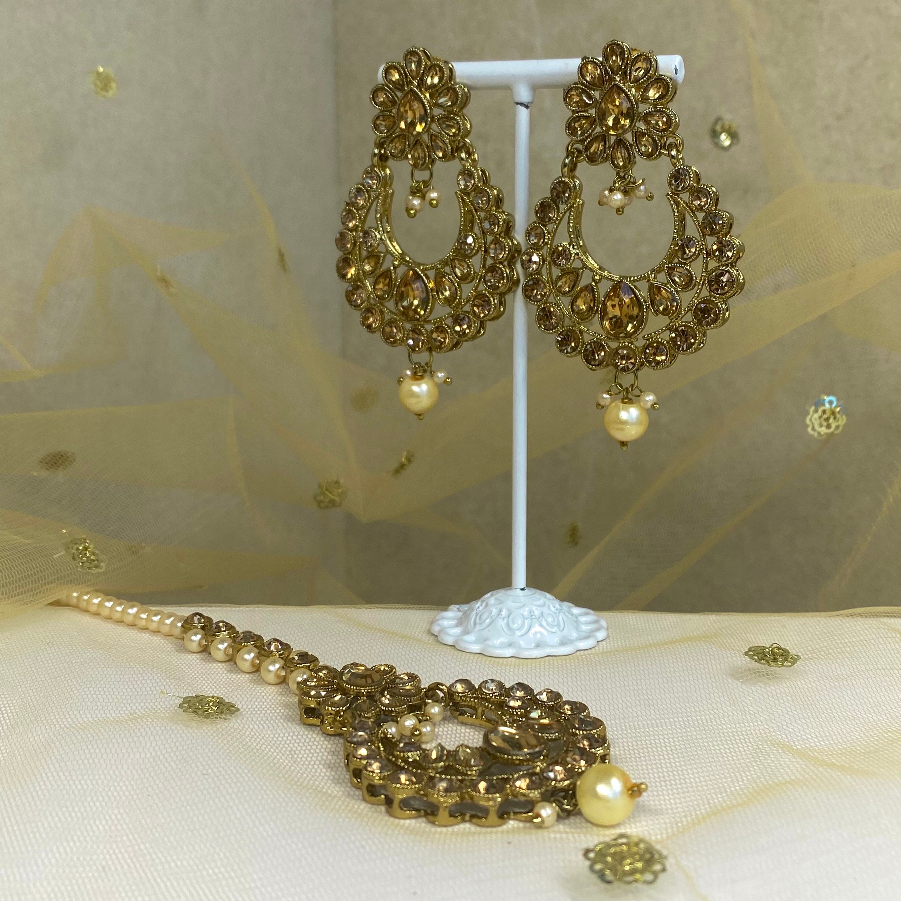 Golden Necklace Set Earring/ Tikka/ Tikli/ Indian/ Pakistani/fashion ...
