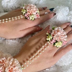 Pink Flower Hand Harness/hathpool Mehendi Sangeet Floral Jewellery ...