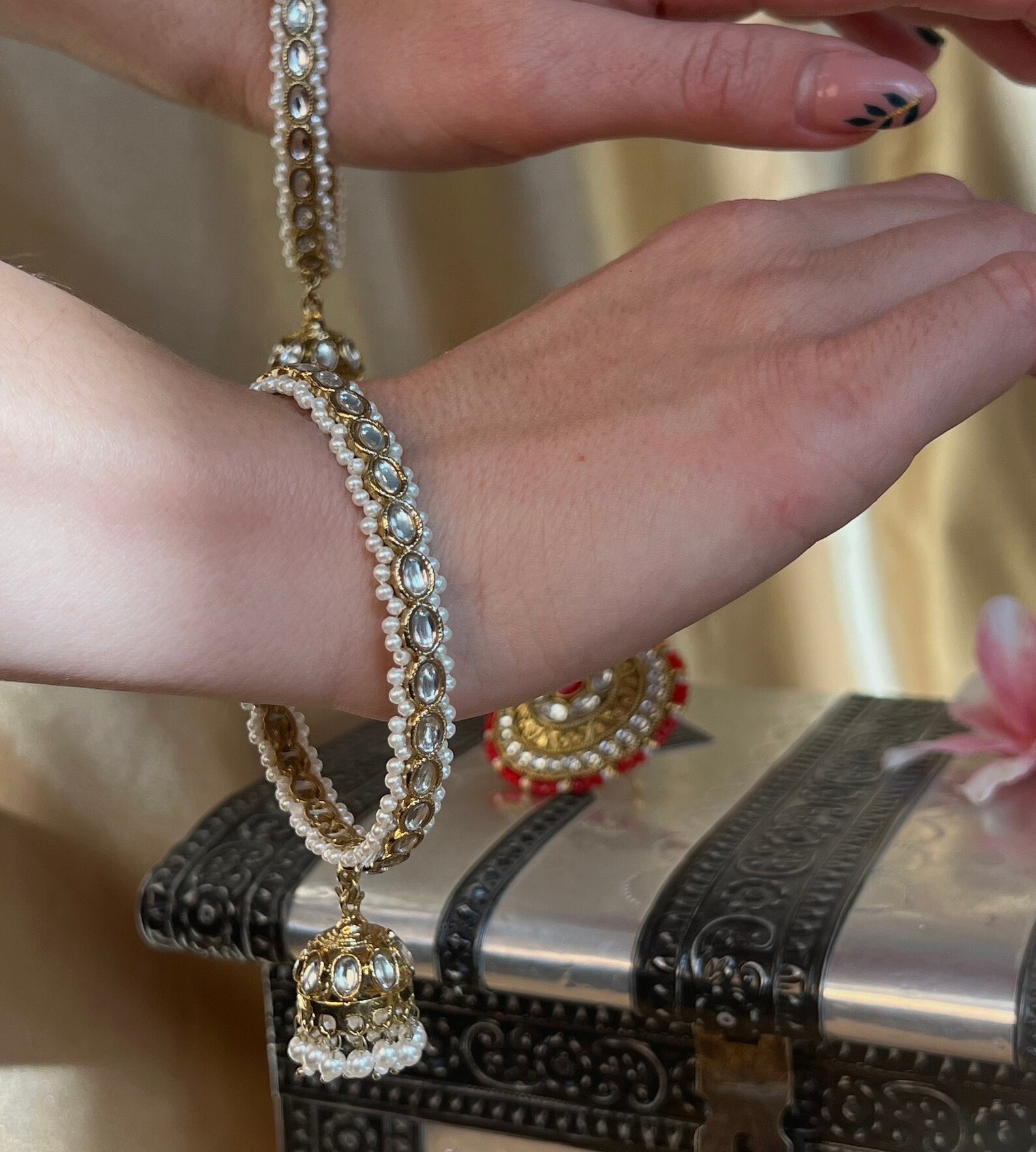 Clear Faux Kundan Pearl Jhumka Bangle X 4/indian/ Pakistani/jewelley ...
