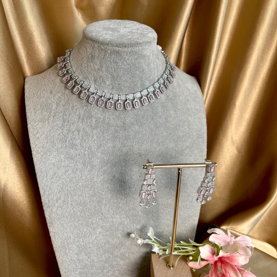 New trendy jewellery store