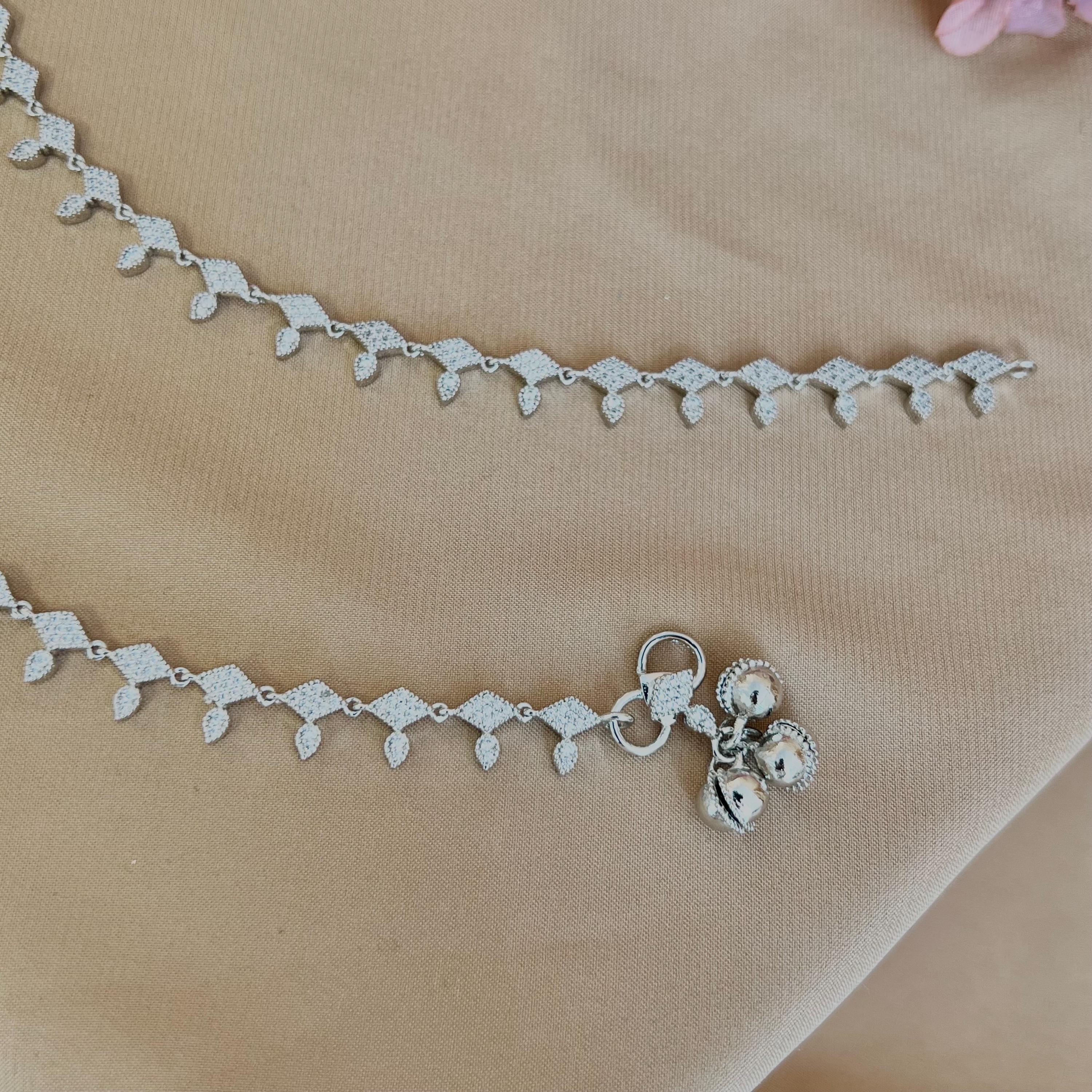 Luxury Silver Diamante Anklets/ Bell Detail /indian/ Pakistani Style ...
