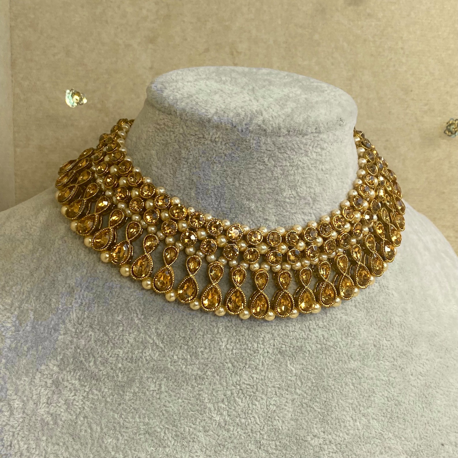 Golden Necklace Set Earring/ Tikka/ Tikli/ Indian/ Pakistani/fashion ...