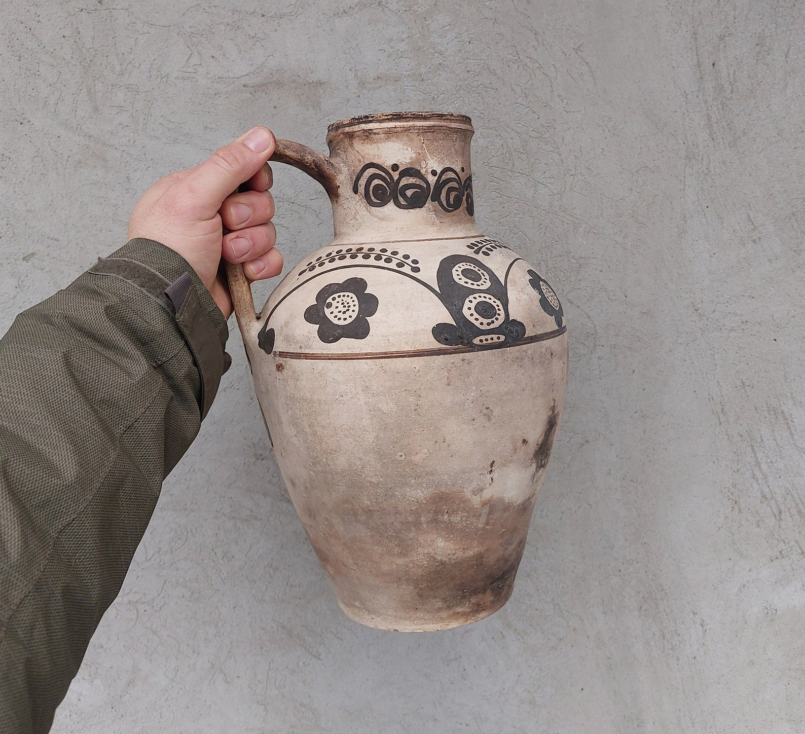 Beautiful Clay Vessel, Traditional Vessel, Clay Vase, White Vase ...