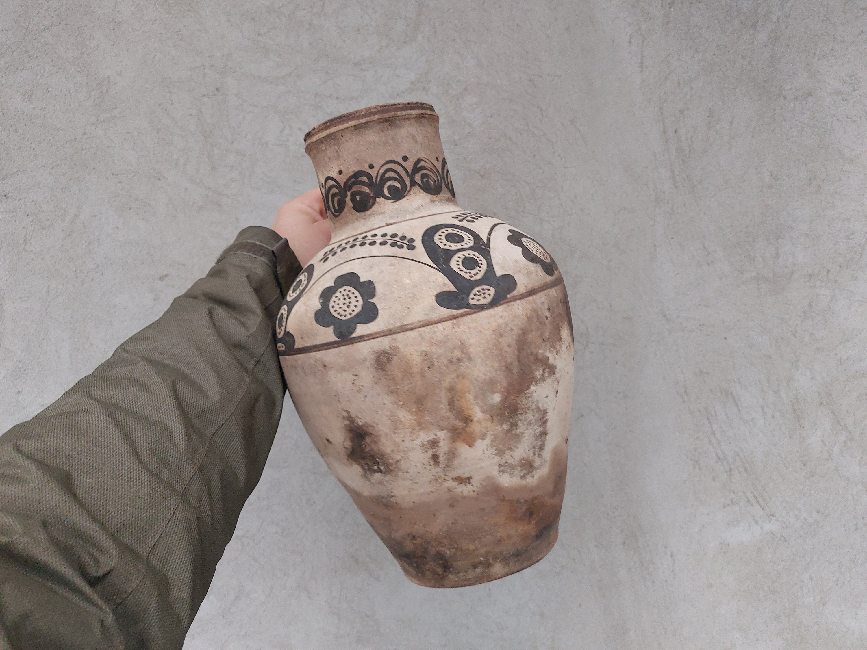 Beautiful Clay Vessel, Traditional Vessel, Clay Vase, White Vase ...