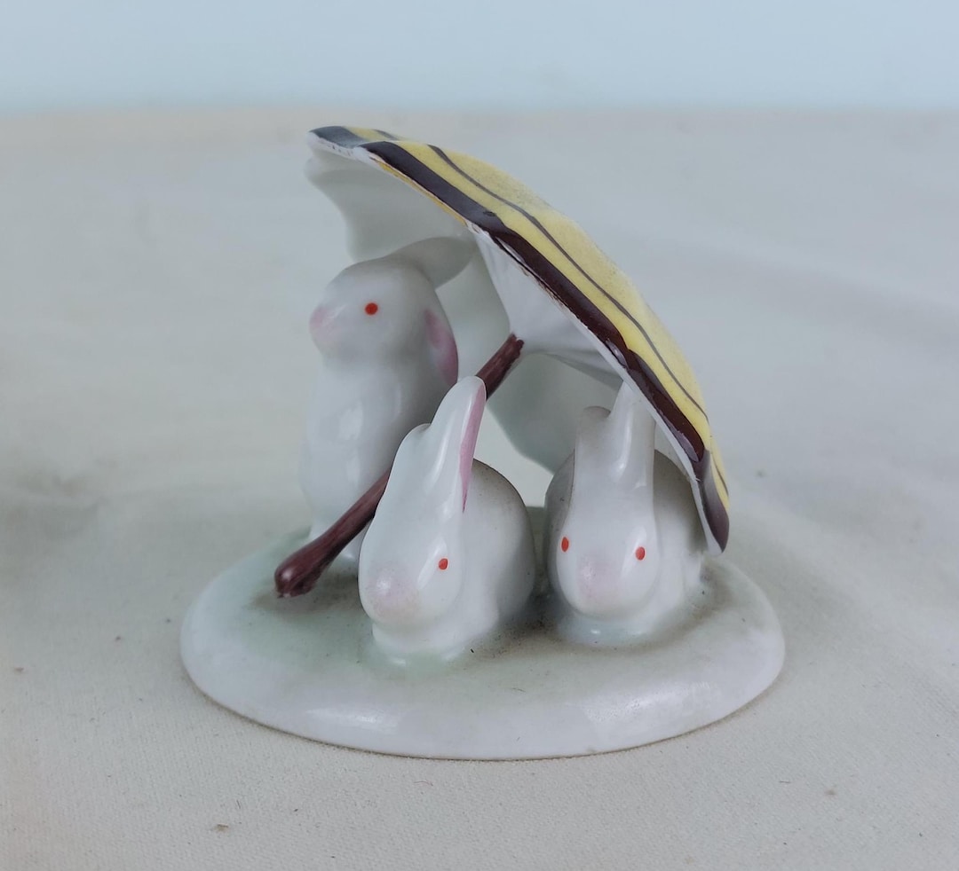 Little Rabbits With Umbrella, Funny Porcelain, Rabbits Porcelain ...