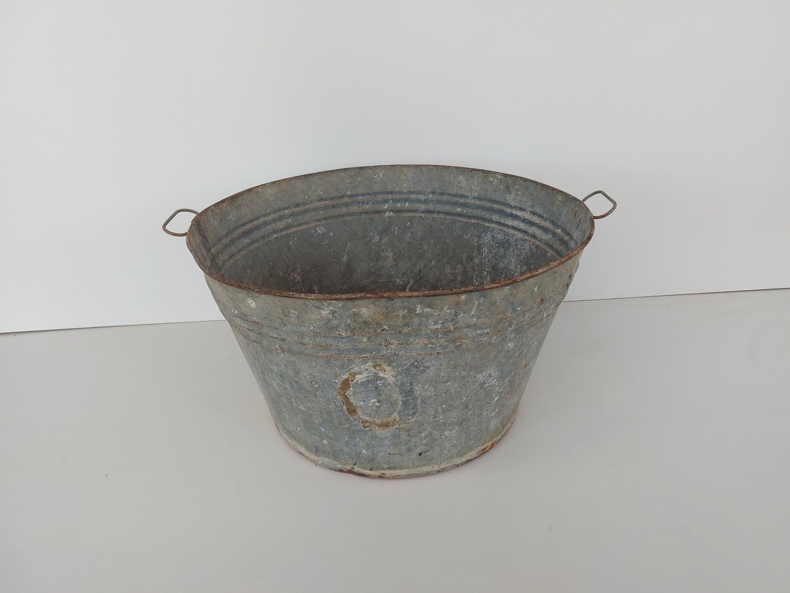 Large Metal Bucket, Antique Metal Well Bucket, Old Zinc Pot, Farmhouse ...