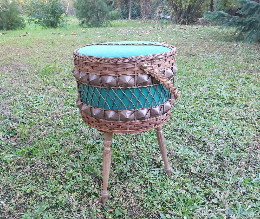 Beautiful Mid Century 50s/60s Sewing Basket Made of Rattan Weave on ...