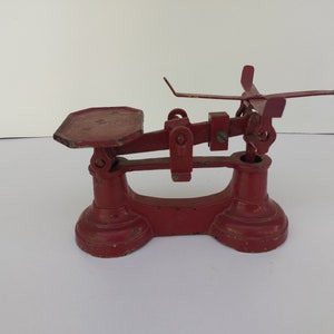 Vintage England Scale, Cast Iron Scale, Retro Kitchen Scale, Red Color ...