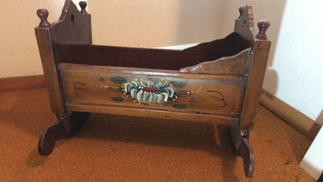 ANTIQUE Pretty Wooden Doll's Cradle, Vintage Doll's Bed With Farmer's ...