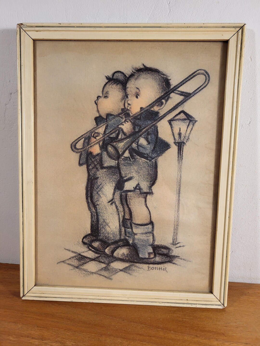 Vintage Bonnie Frame, Retro, Cream Wooden Frame, 20 X 26 Cm. Image of ...