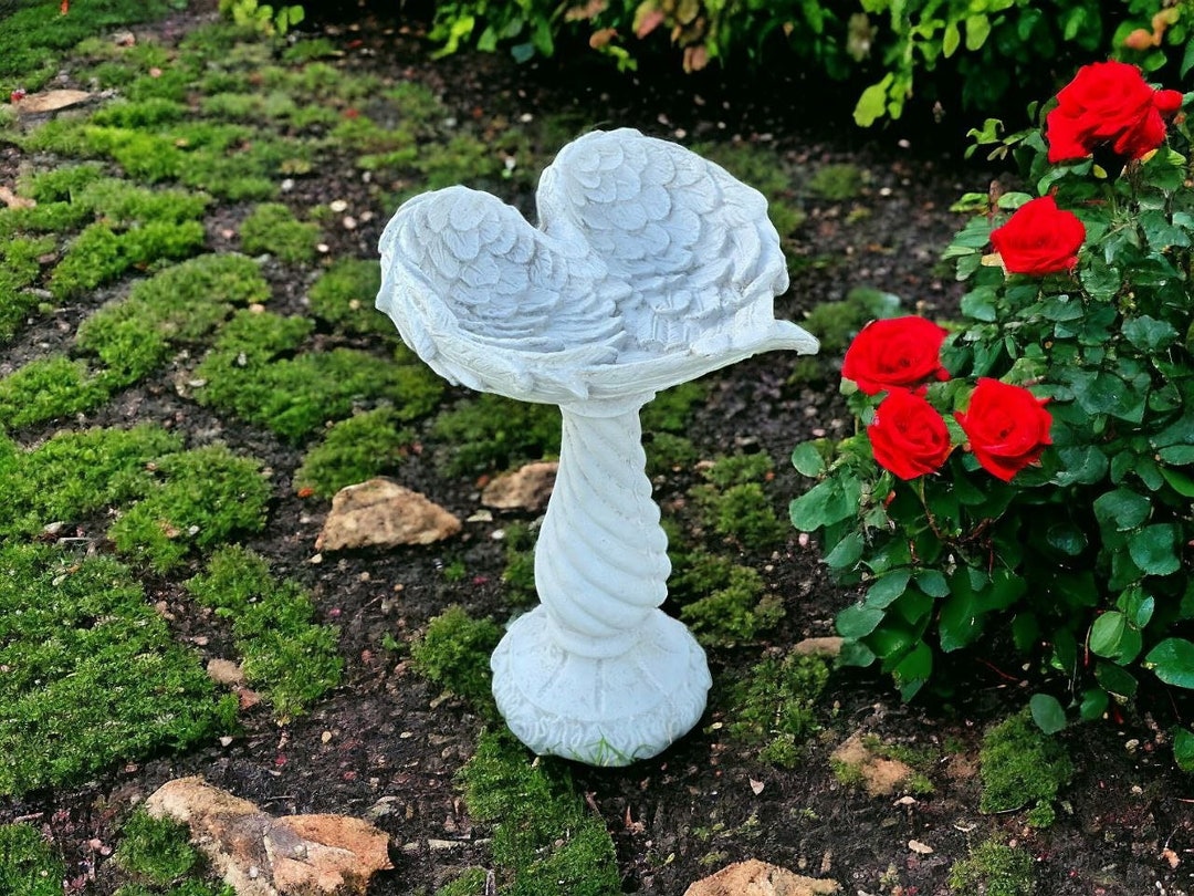 Angel Wings Bird Bath Concrete Pot Wings Drinker Water Bowl Detailed ...