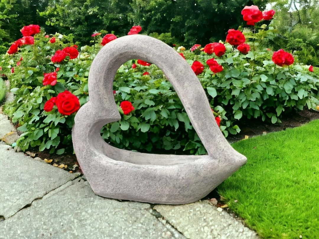 Heart Planter Concrete Pot Planter Statue Love Sign Flowers Pot Garden ...