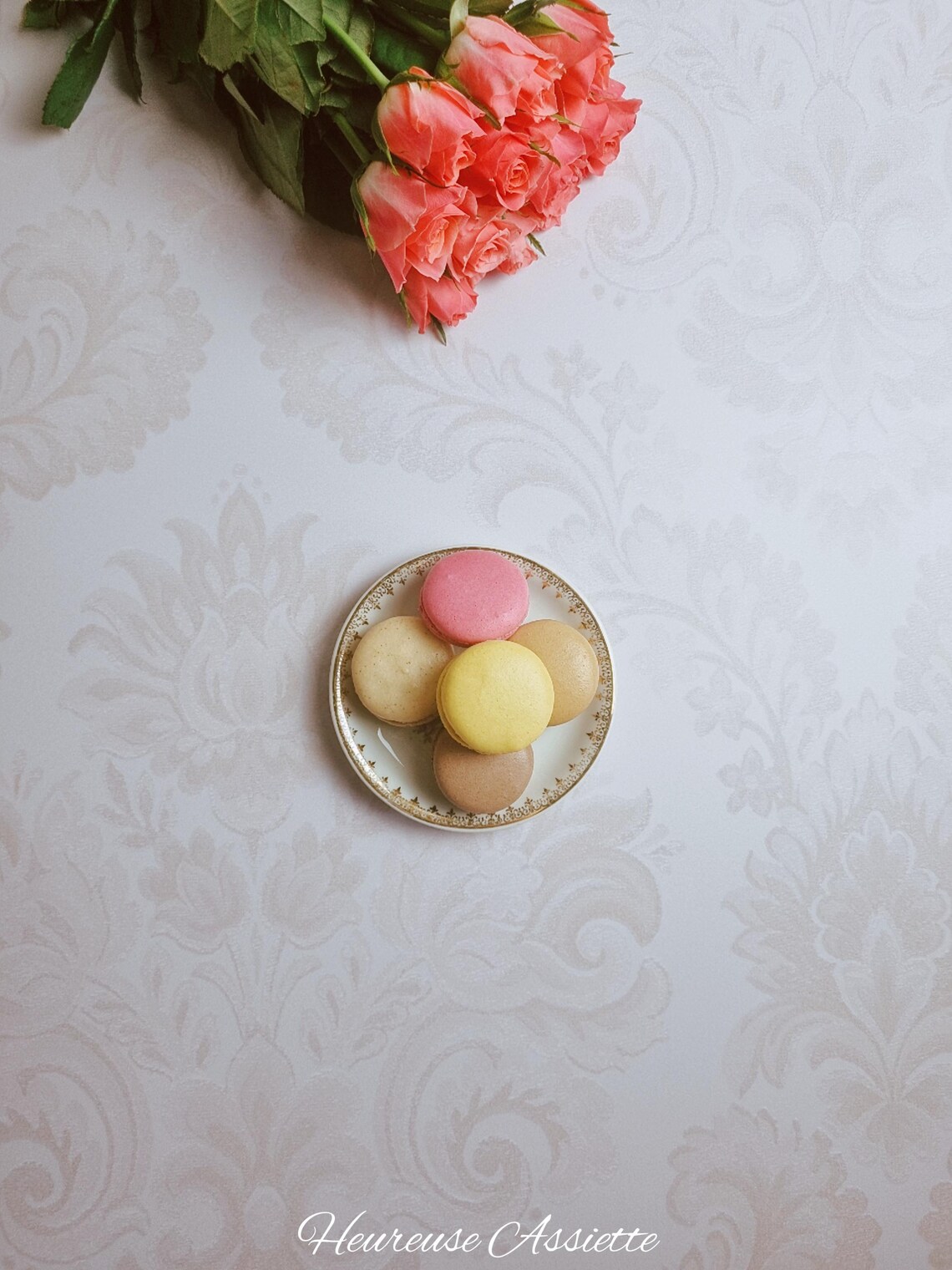 Vintage Photo Backdrop Antique Wallpaper Effect Beige and Off-white ...