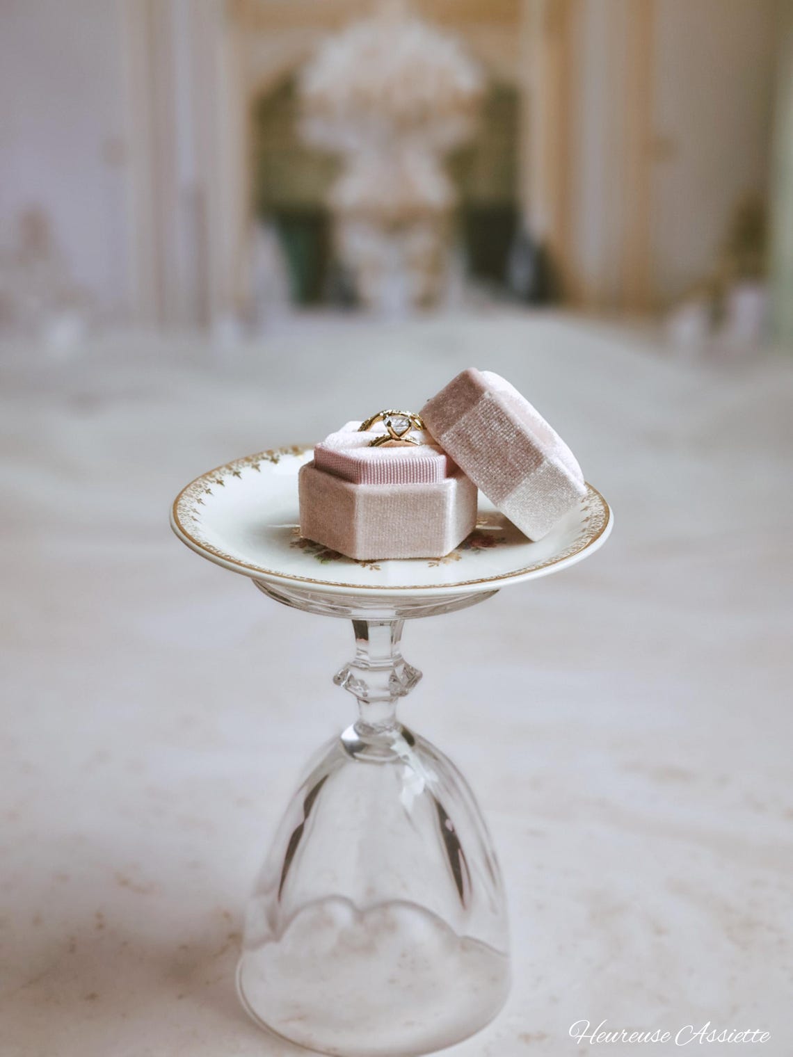 Vintage Photo Backdrop Antique Wallpaper Effect Beige and Off-white ...