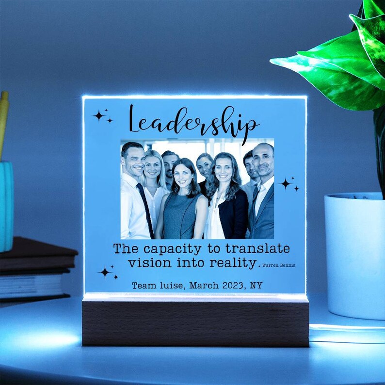 Personalized Leadership Truly Great Leader Plaque With Wooden Base ...