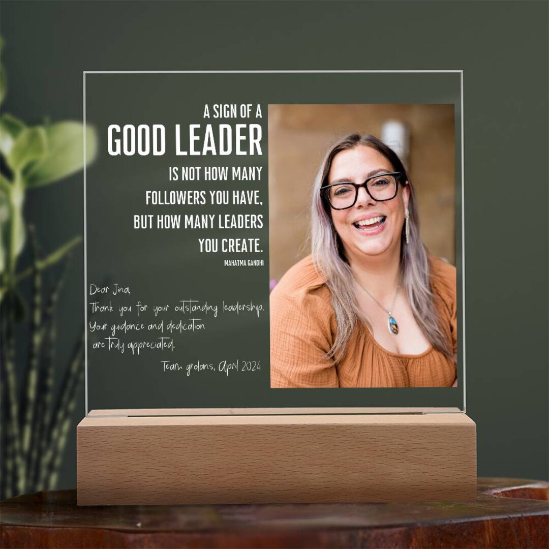 Personalized Truly Great Leader Plaque With Wooden Base / LED, Mentor Leadership Gifts, Thank ...