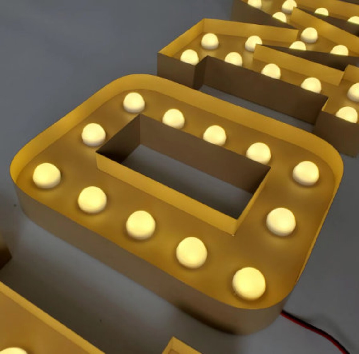 Retro Bulb Sign, Illuminated Custom Lightbox Sign, Custom Light Bulb ...