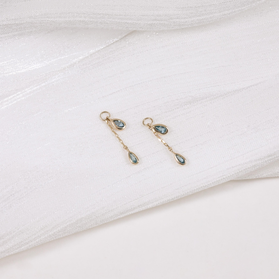 14K Solid Gold London Blue Topaz Chain Dangle Charm, Pear Drop ...