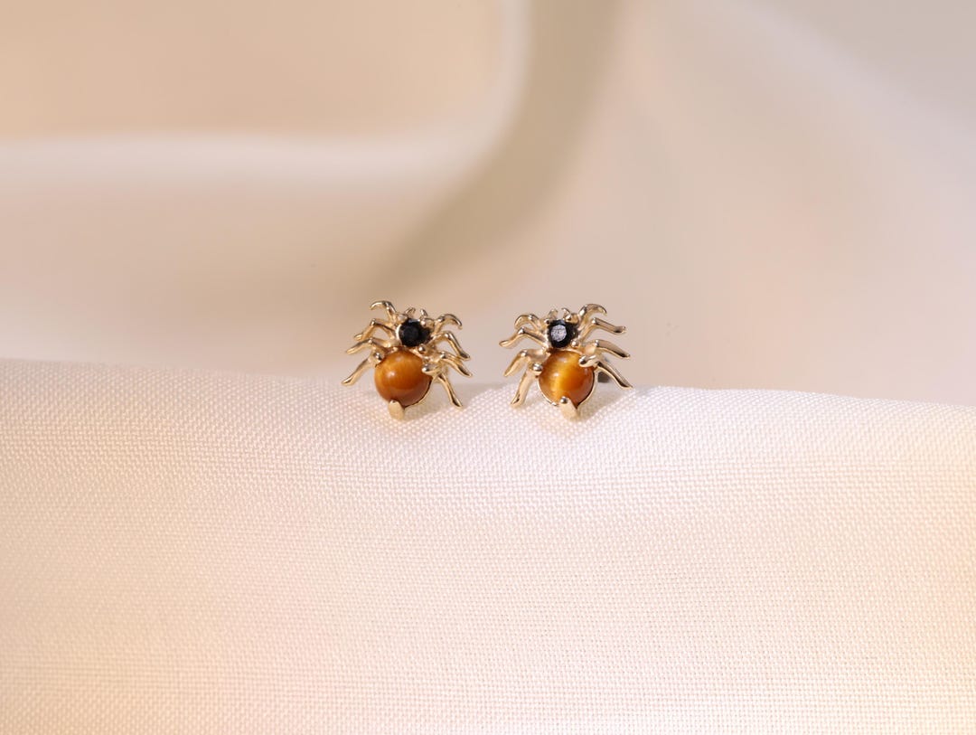 14K Solid Gold Tiger-eye Spider Cartilage Earring/threadless Animal ...