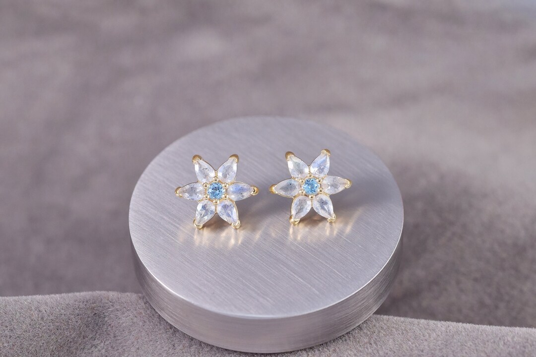 14K Solid Gold Floral Stud Earring/flower Labradorite Helix Stud ...